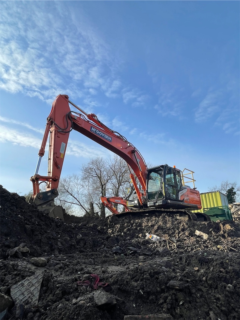 Hitachi ZX210LC-7 (21t)