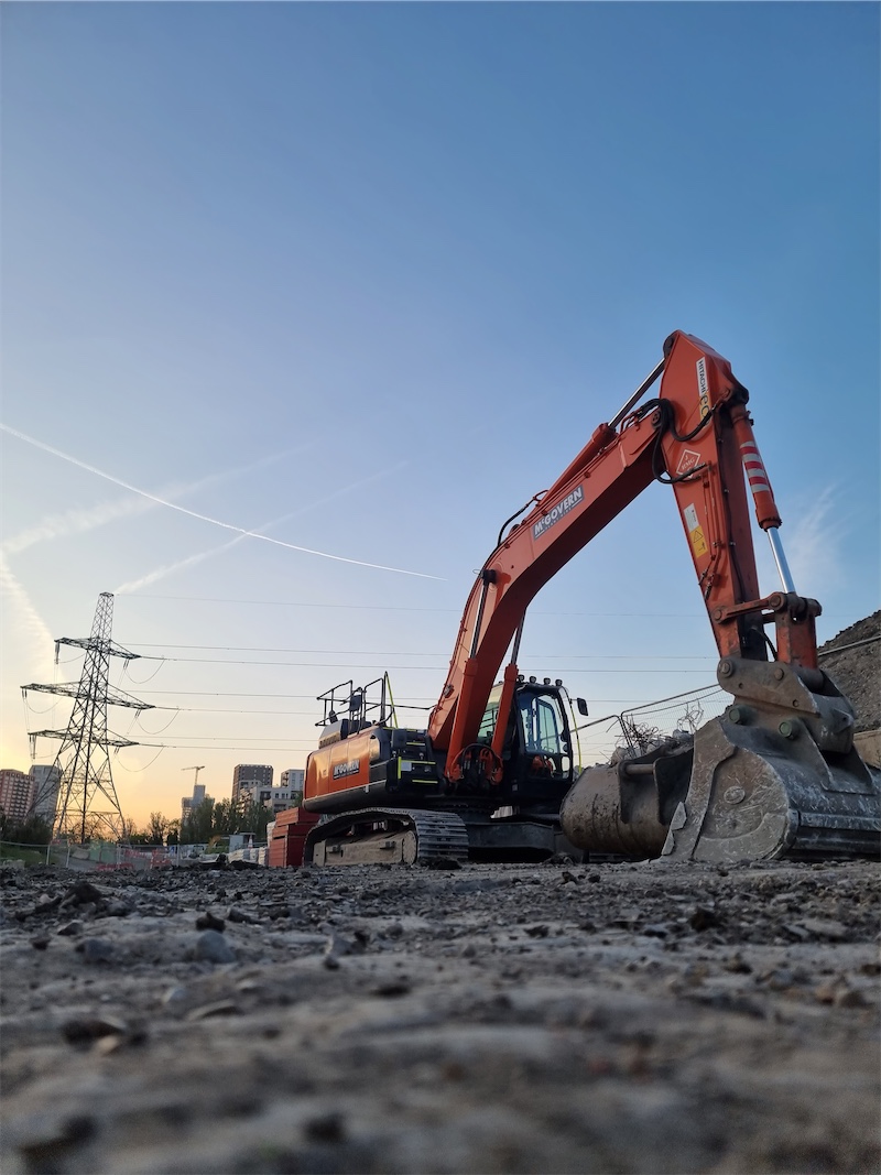 Hitachi ZX350LC-6 (35t)